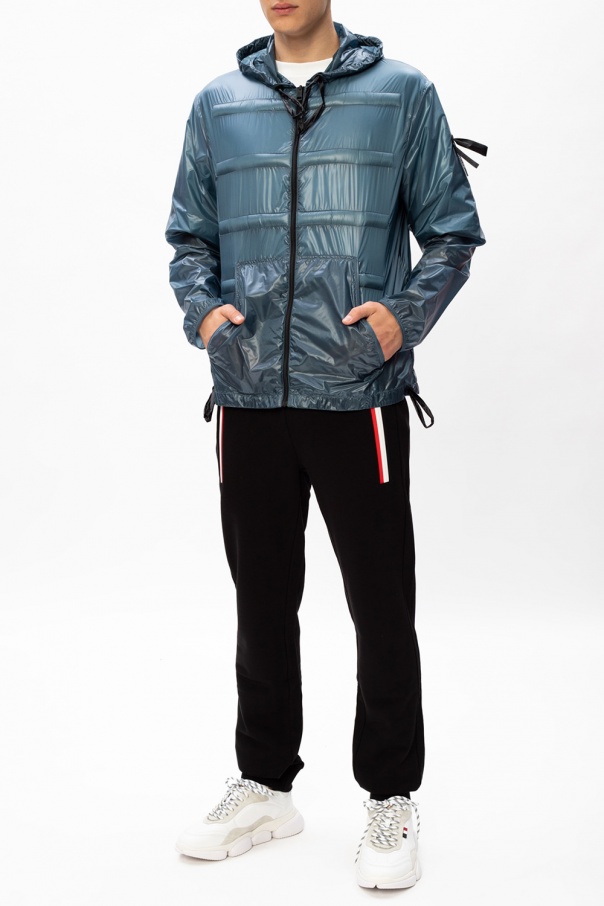 Moncler cam store
